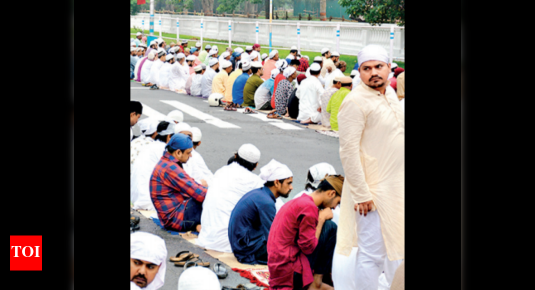 Kolkata: No Eid prayer to be held on Red Road this year | Kolkata News ...