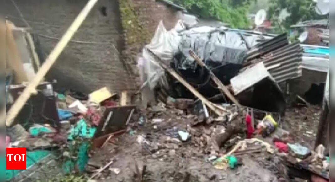 Mumbai: 17 killed after wall collapses on shanties in Chembur | Mumbai ...