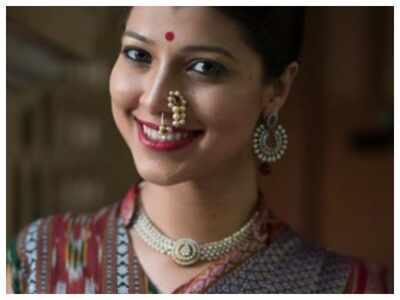 Tejaswini Pandit looks breathtakingly beautiful in this stunning saree ...