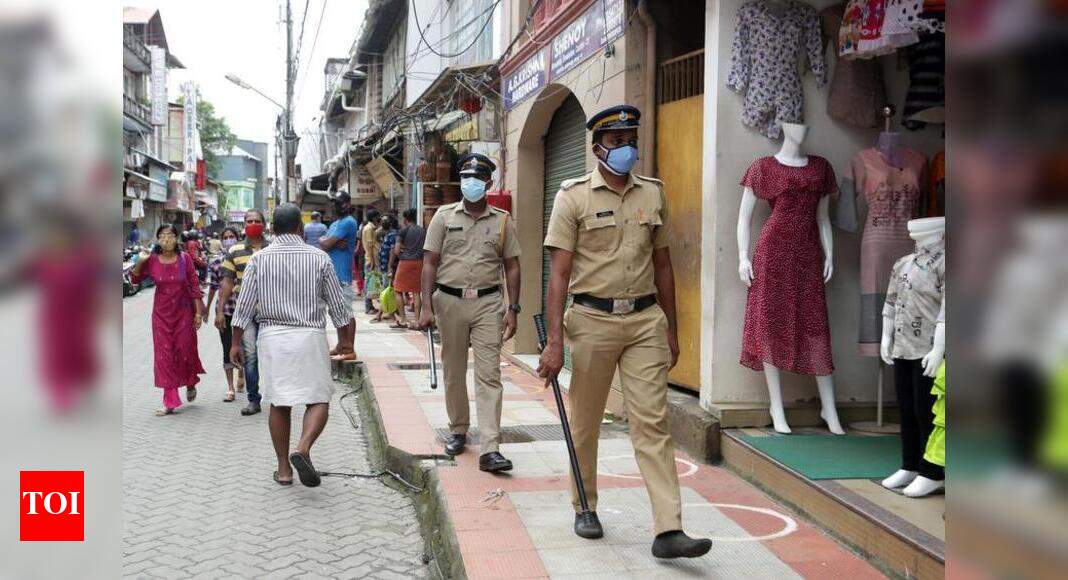 Broadway shops open on Sunday after gap | Kochi News - Times of India