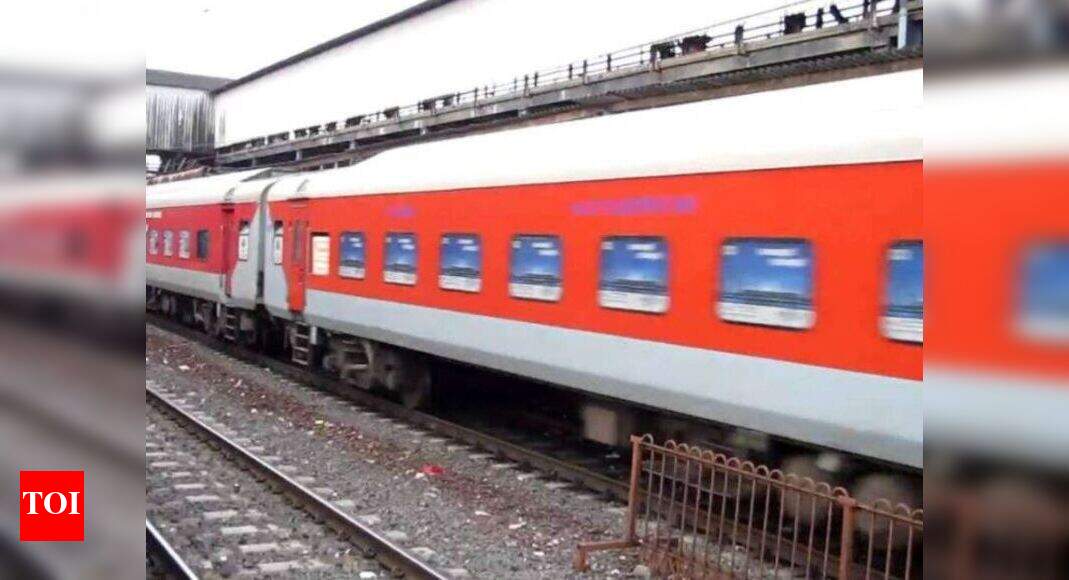Mumbai-Delhi Rajdhani Express gets Tejas smart coaches | Delhi News ...