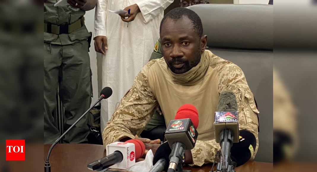 Assimi Goita: Mali's interim President Assimi Goita unharmed after ...