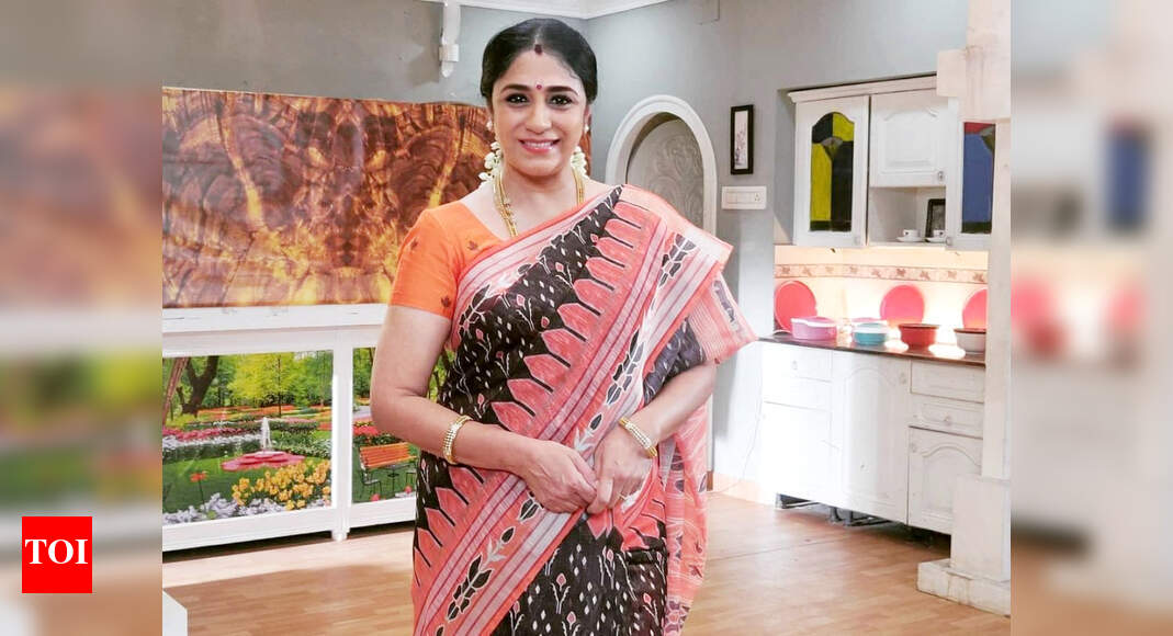 Uma Padmanabhan gets nostalgic as she shares a 10-year-old major ...