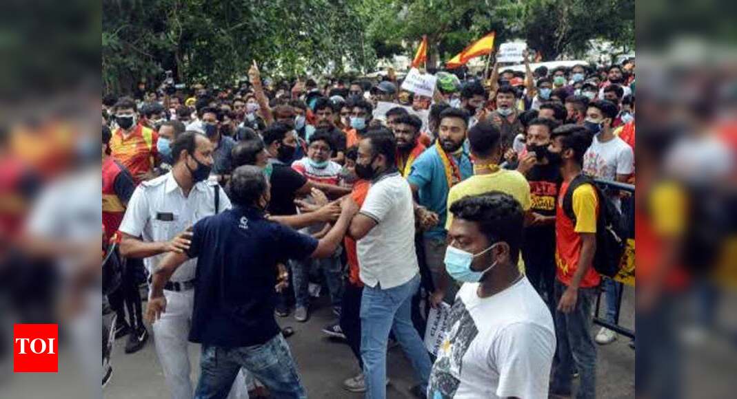 Save-East Bengal ball lobbed into CM's court as protest spills onto the ...