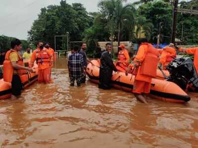 Floods in Thane: 146 people rescued from flood-like situation, many stranded | Thane News ...