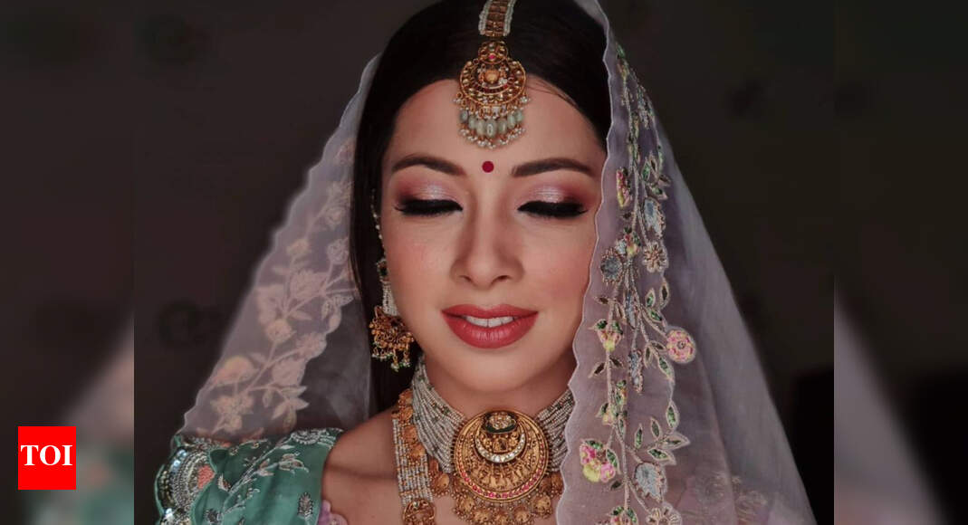 Makeup tips for monsoon brides - Times of India