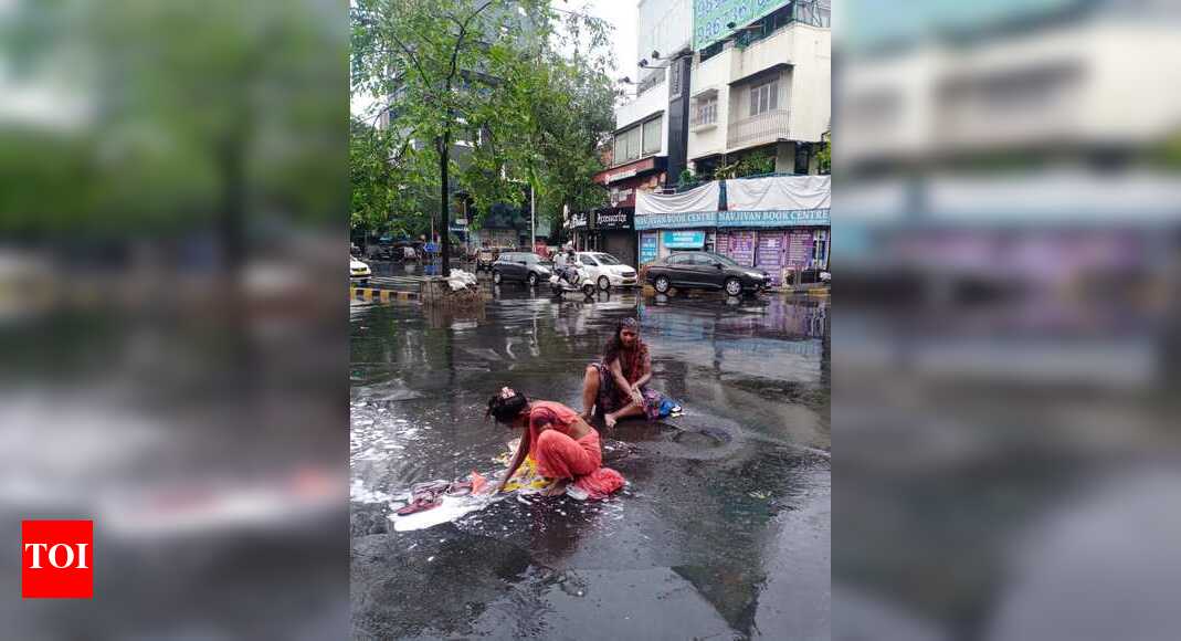 Pothole or Washing Machine - Times of India