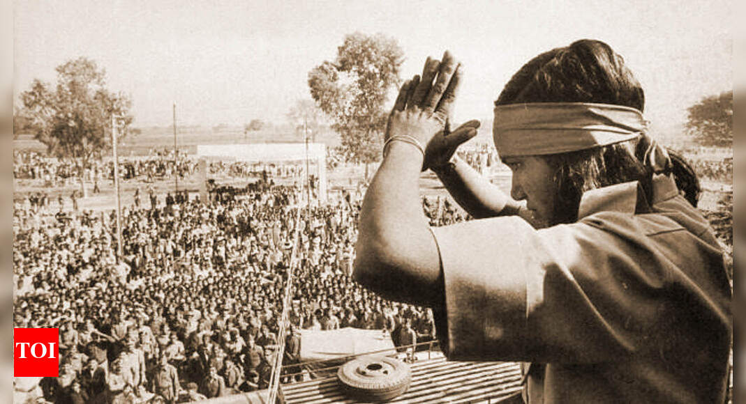 Why Phoolan Devi is back in UP politics | India News - Times of India