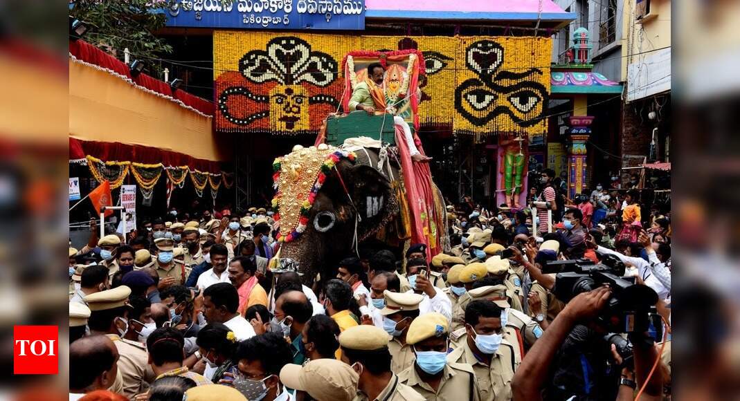 Hyderabad: Karnataka jumbo take part in Bonalu procession | Hyderabad ...