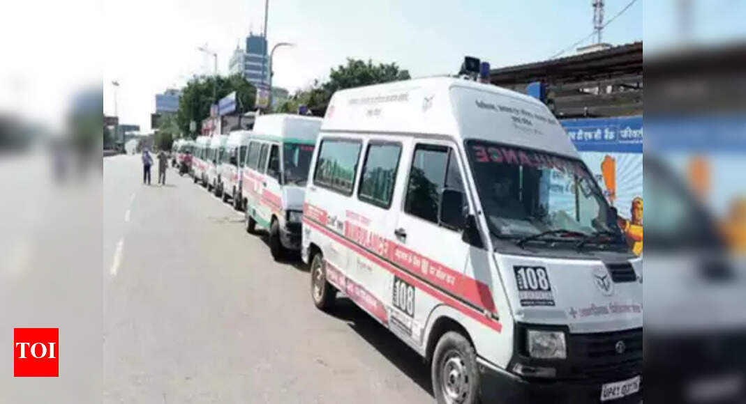 Ambulance workers go on strike in Uttar Pradesh, 4,600 emergency ...