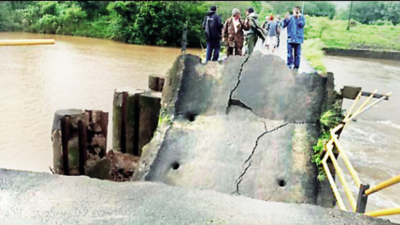 Pune: Bridge across Pavana river linking Thugaon & Baur in Maval caves ...