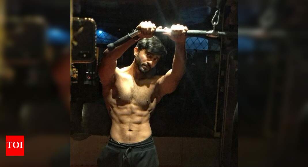 Home workout can be fun, assures actor Ravi Shaw | Bengali Movie News ...