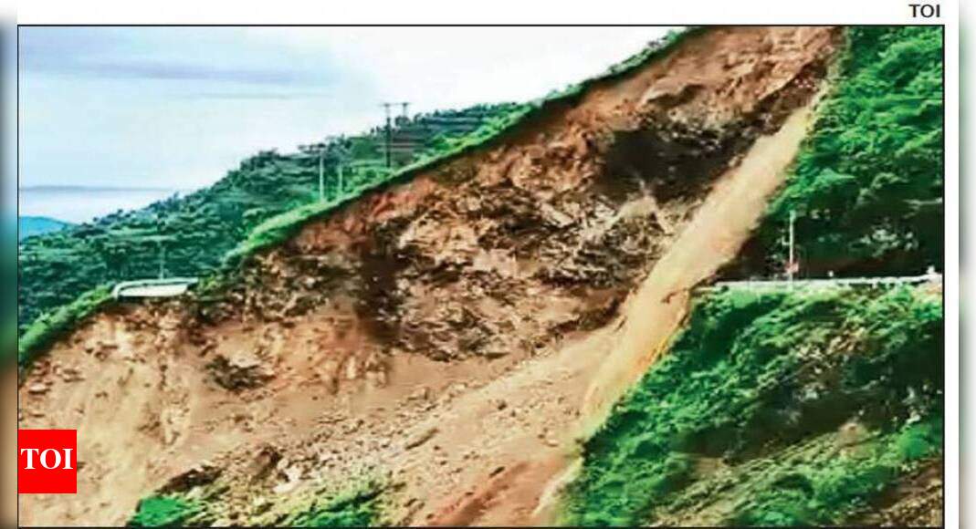 Himachal Pradesh: Paonta Sahib-Shillai highway closed after mountain ...