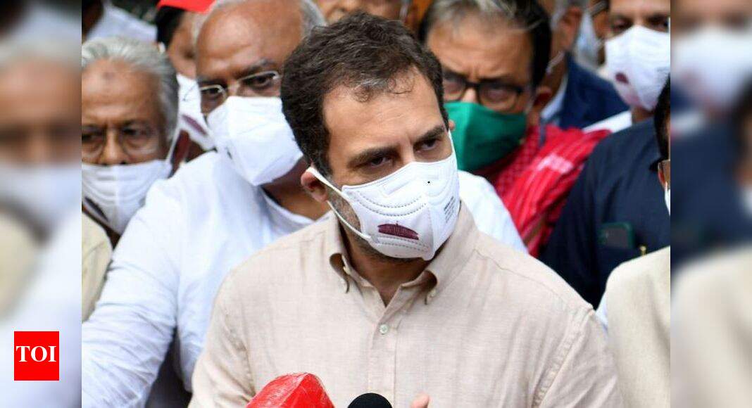 Dalit girl's death: Rahul's tweet with picture of victim's kin 'no ...