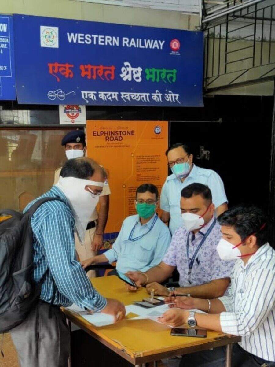 Mumbai Local Train Pass: BMC begins issuing passes for local train ...