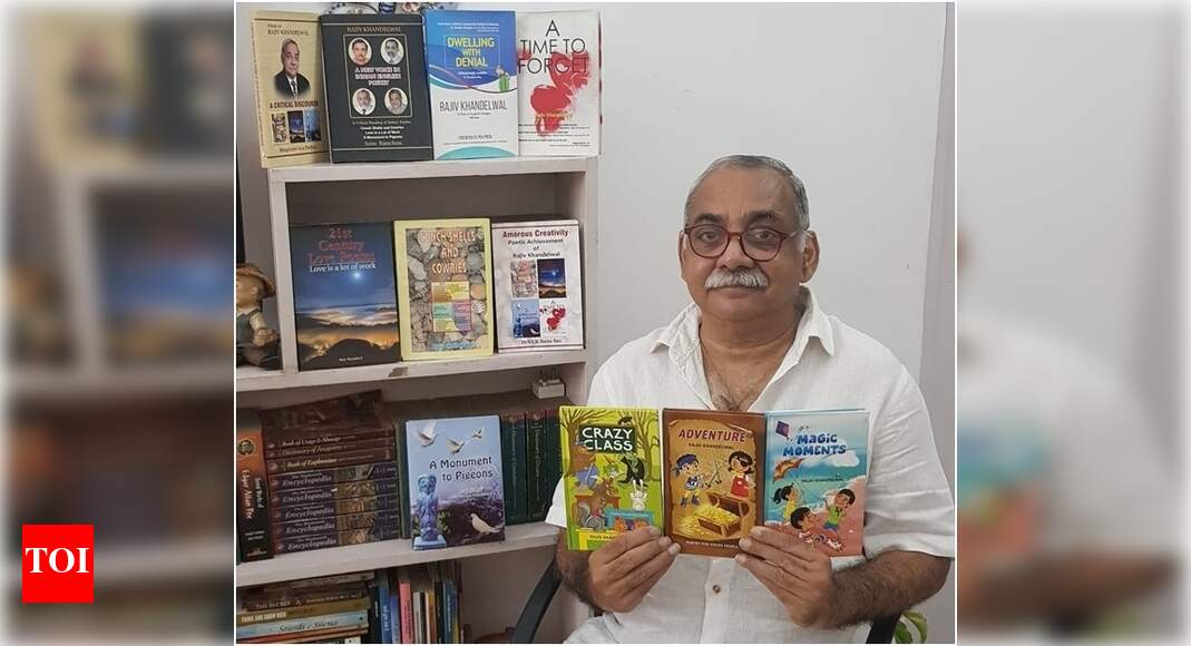 Agra poet makes mark on English literary scene - Times of India