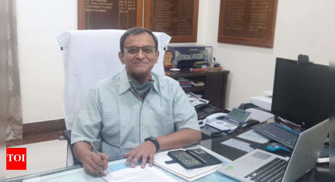 P Ananth assumes office as DRM of Madurai Railway Division | Madurai ...