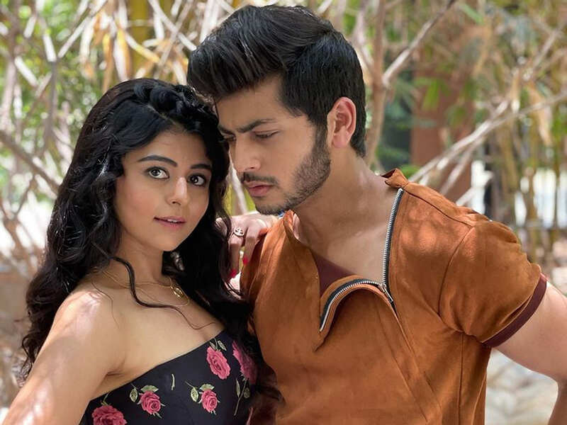Hero: Gayab Mode On's Yesha Rughani aka Zara quits the show; co-star Abhishek Nigam shared an ...