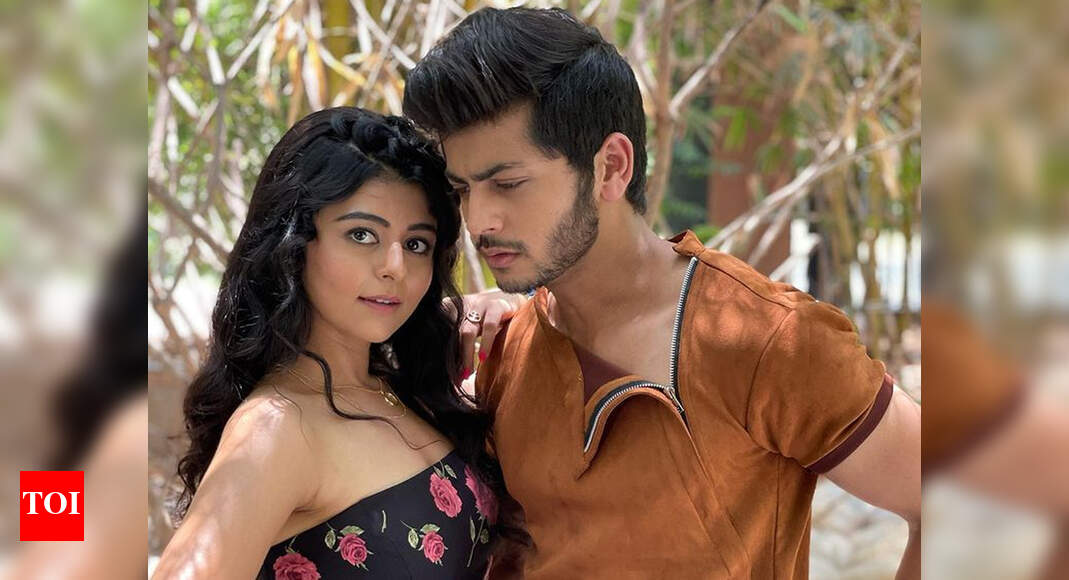 Hero: Gayab Mode On's Yesha Rughani aka Zara quits the show; co-star Abhishek Nigam shared an ...
