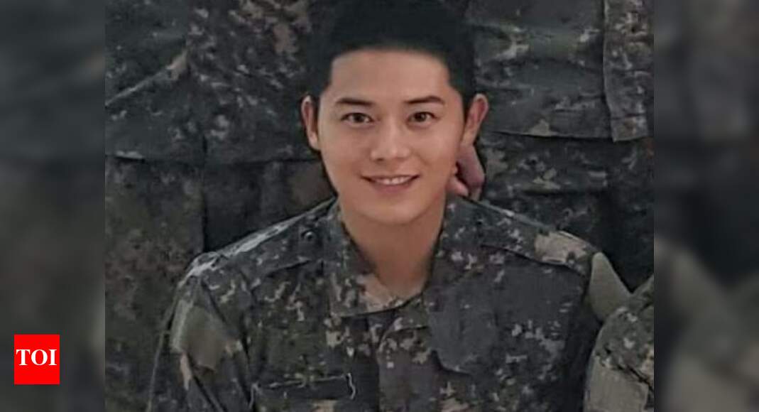 Kim Dong Jun’s FIRST picture from the military is out! - Times of India