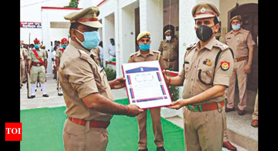 Uttar Pradesh cop who cracked ‘blind’ rape & murder case gets MHA award ...