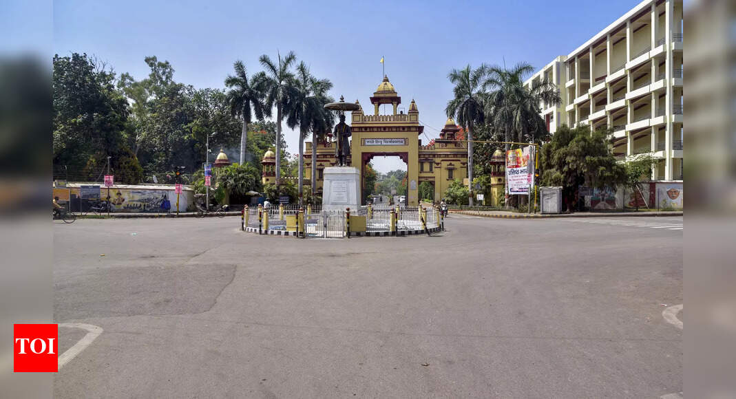 BHU to introduce degree course in Hinduism - Times of India