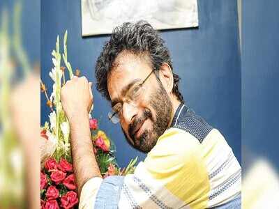 Nachiketa releases his tribute song for Mother India | Bengali Movie ...