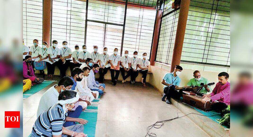 Music therapy at Dimhans to bring solace to inmates | Hubballi News ...