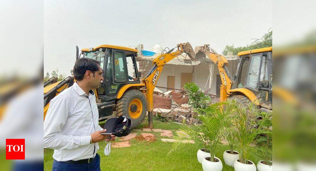 Built without nod, farmhouse colony razed by DTCP | Gurgaon News ...