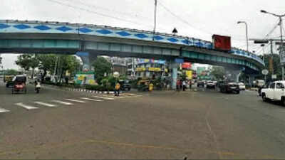 Kolkata: Pavements to make way for wider flanks at Chingrighata ...