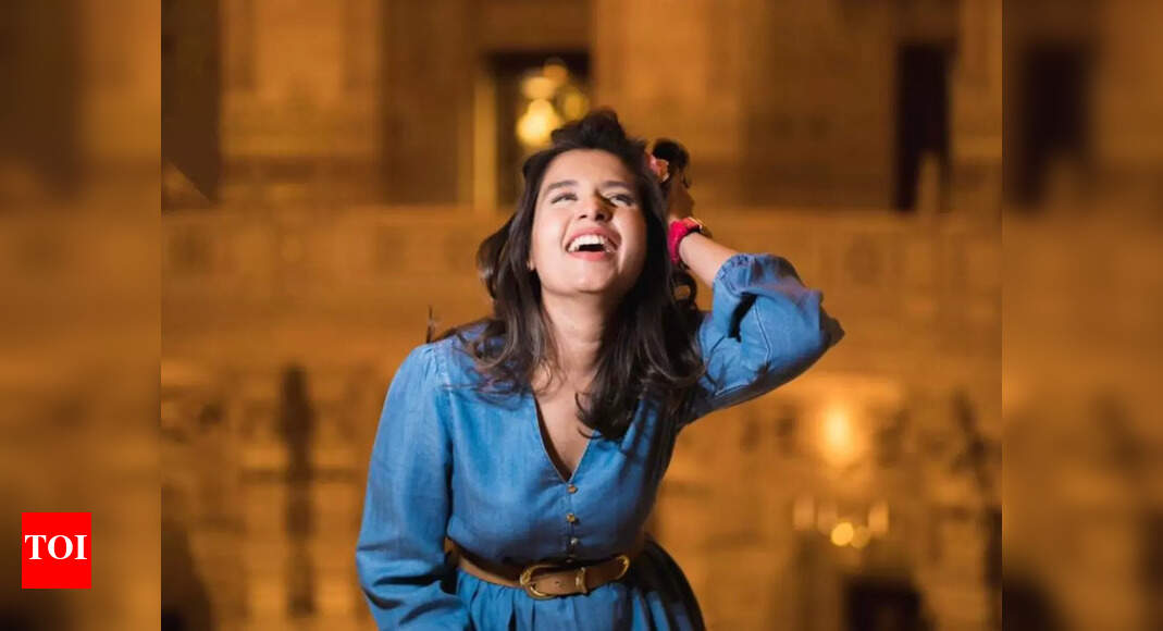 Aishwarya Majmudar on giving background score vocals in Sanjay Leela ...