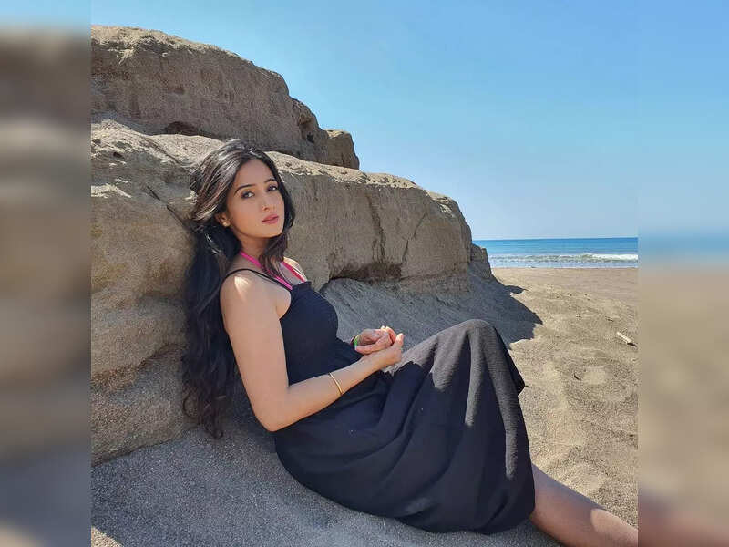 Harshika Poonacha begins shooting for Thaytha | Kannada Movie News ...