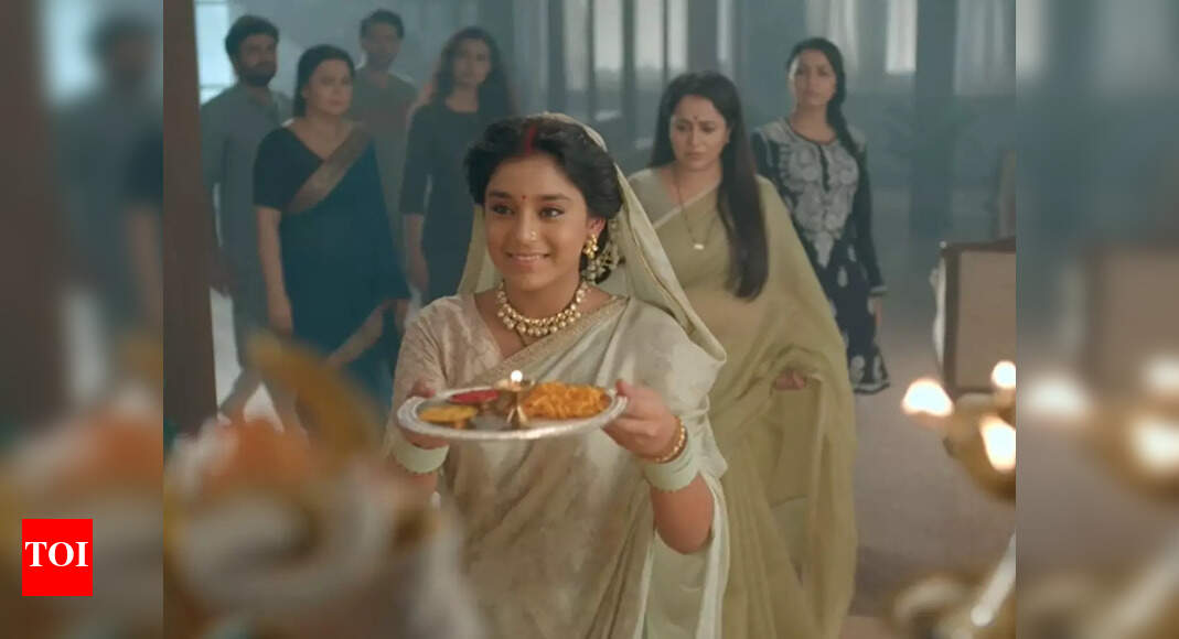 Imlie update, August 25: Imlie stuns all with her new avatar - Times of ...