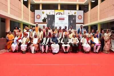 Kalidas Sanskrit Sadhana Award given to 48 scholars at KKSU | Nagpur ...