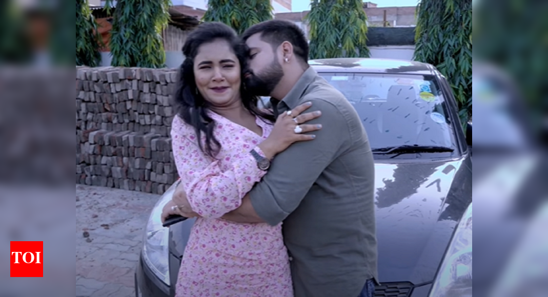 Trisha Kar Madhu and Rakesh Mishra show their romantic chemistry in the ...