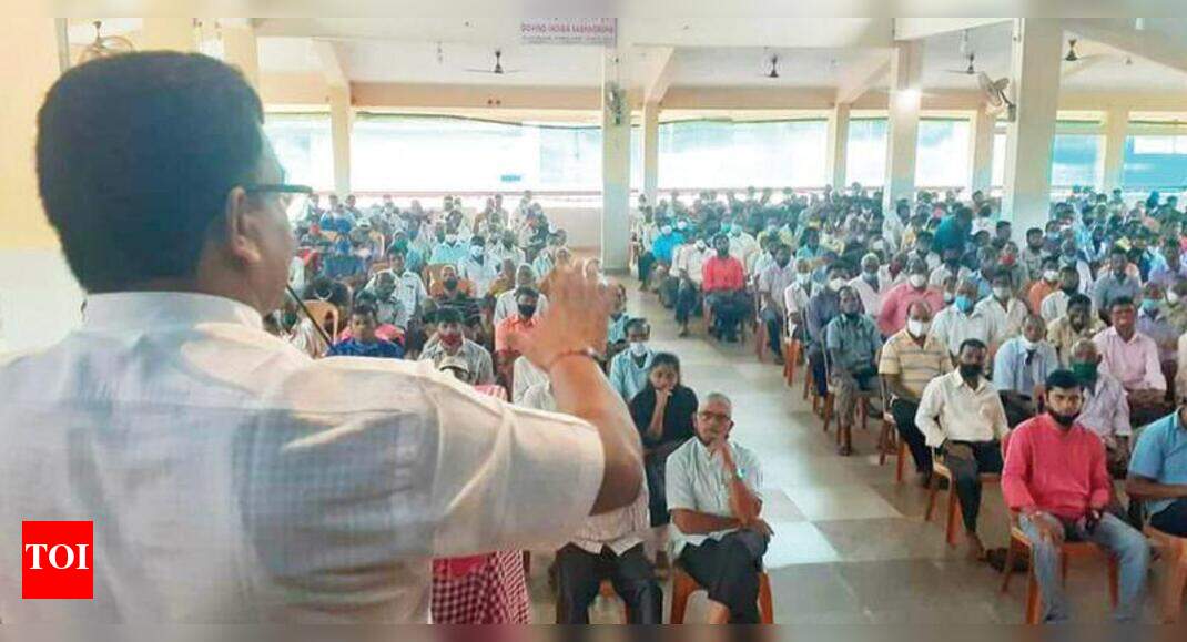 Sattari villagers demand solution to land rights issues | Goa News ...