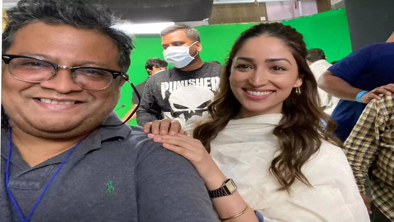 Aniruddha Roy's Instagram, Twitter & Facebook on IDCrawl