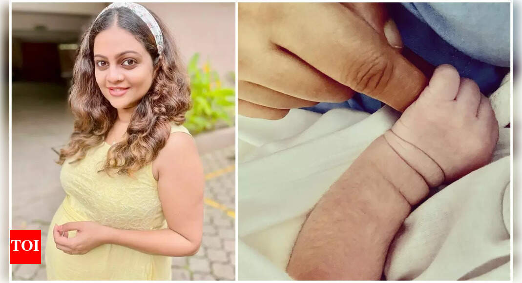 Chakkappazham actress Aswathy Sreekanth blessed with a baby girl ...
