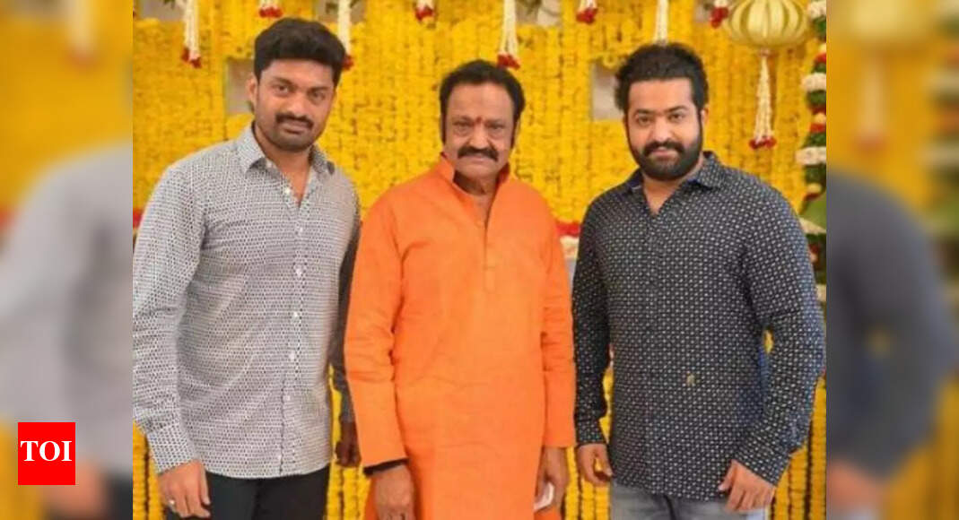 Jr NTR and Kalyan Ram remember their father Hari Krishna on his birth ...