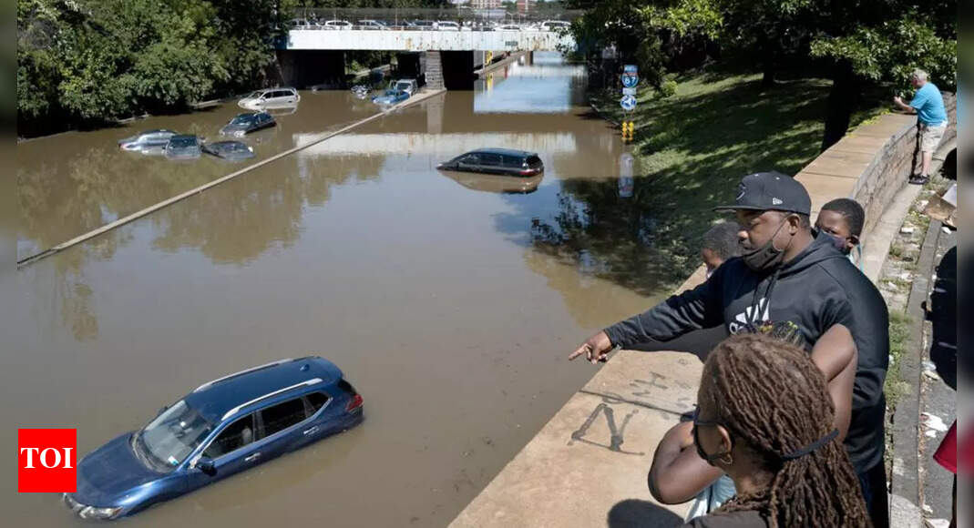 New York Flood: Ida's record rain floods New York-area homes, subways ...