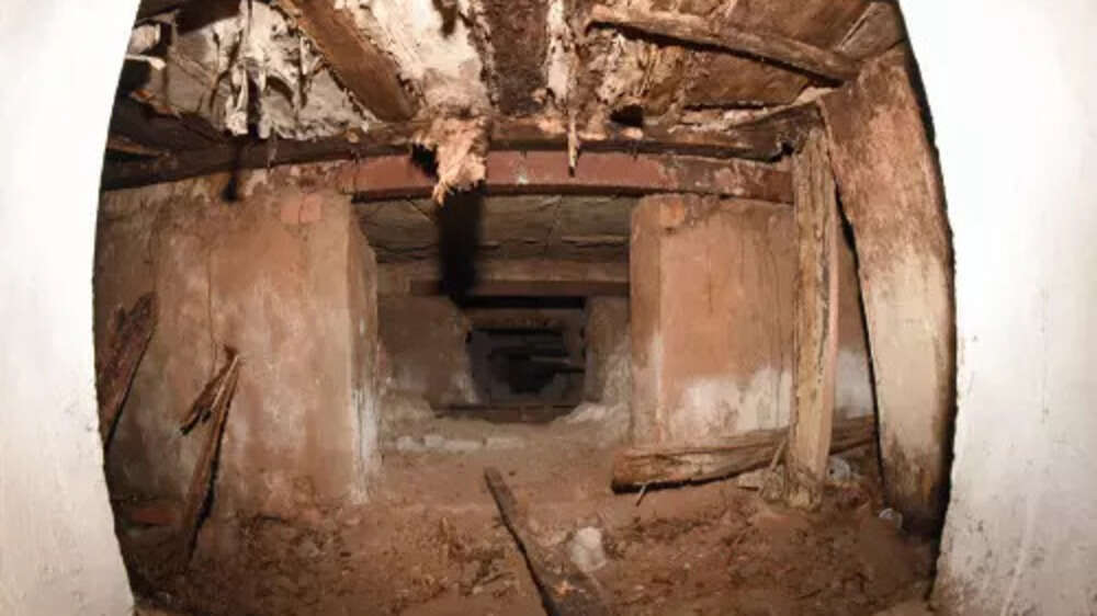Photos of British-era secret tunnel, gallows room in Delhi assembly ...