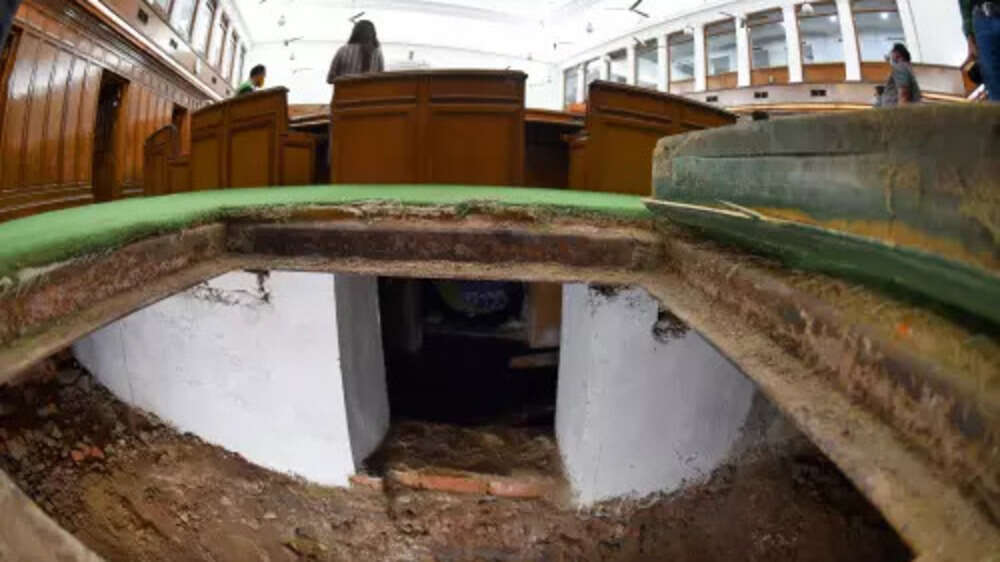 Photos of British-era secret tunnel, gallows room in Delhi assembly ...