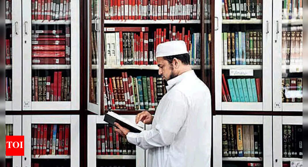 With 1,600 manuscripts, this 1903 mosque library in Mumbai attracts ...