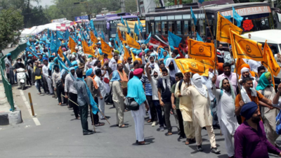 Contractual employees of Punjab Roadways, PRTC launch indefinite strike ...