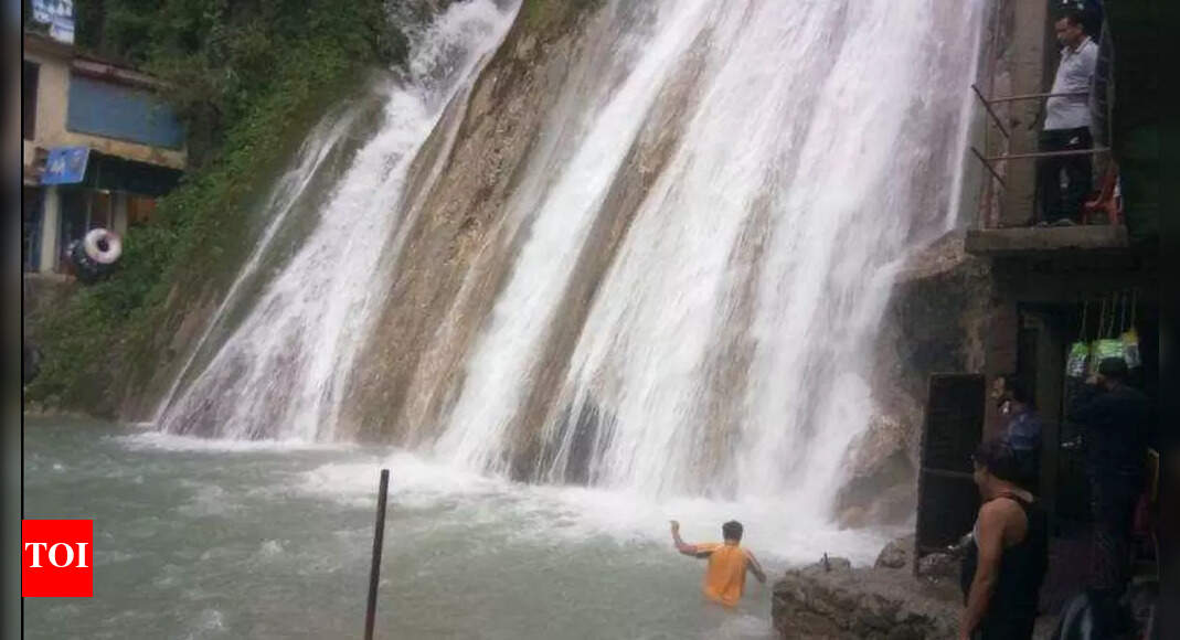Mussoorie: Kempty Falls reopened day after heavy rains force evacuation ...
