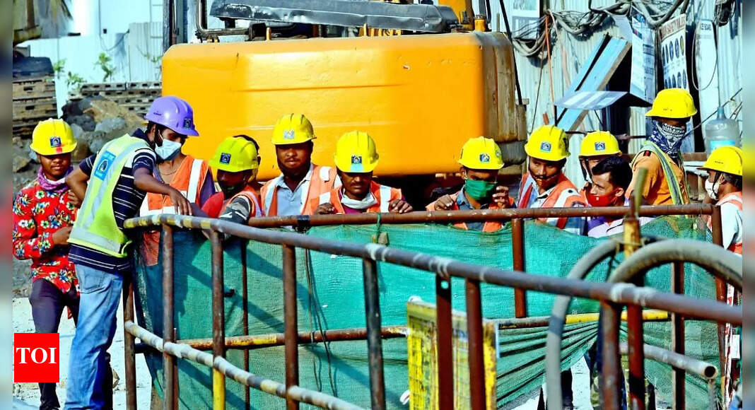 Mumbai: Metro construction activities causing major dust pollution ...