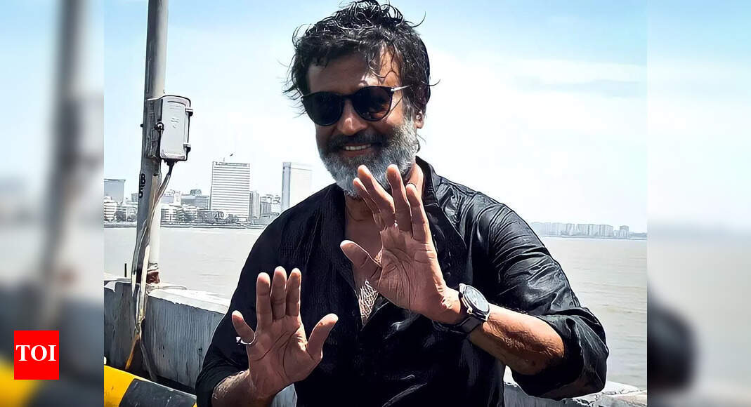 Rajinikanth's review for 'Annaatthe' after watching the first copy ...