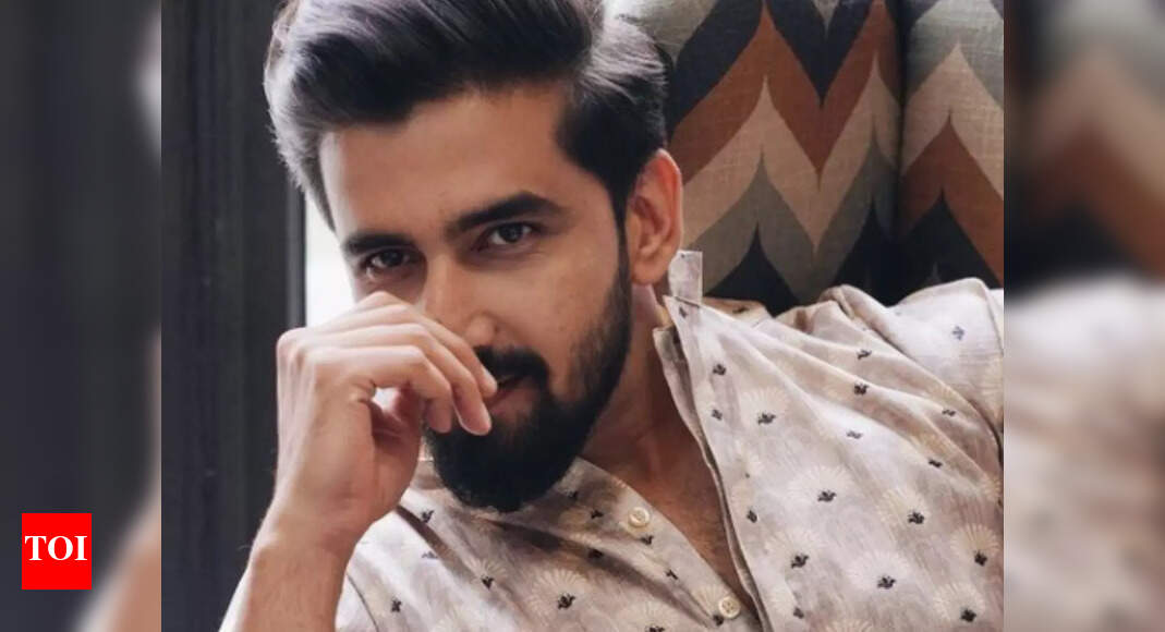 Akash Pandya on the song 'Gunesha Ala Re': The energetic dance number ...