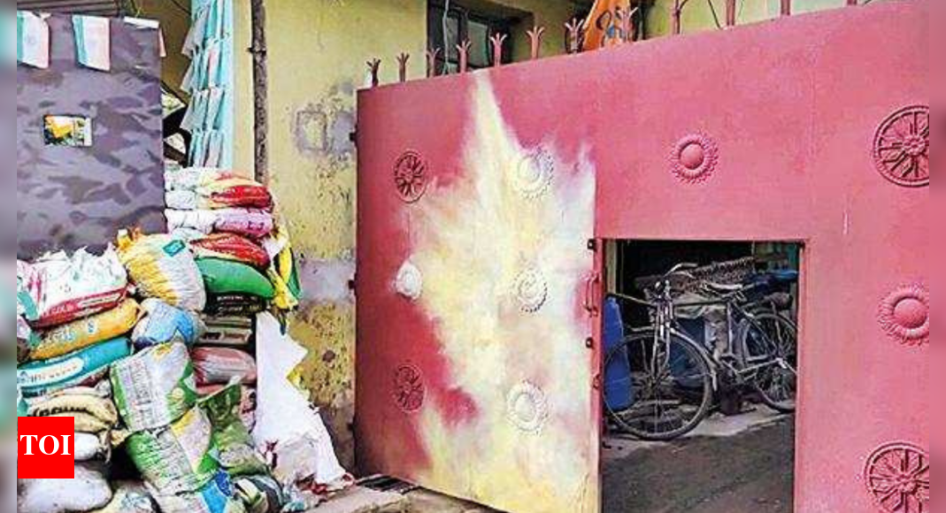 In eleventh attack since polls, bombs hurled at Bengal BJP MP’s house ...