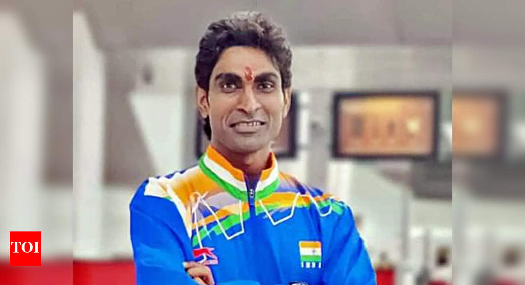 Gold medallist Pramod Bhagat gets hero's welcome in home state Odisha ...